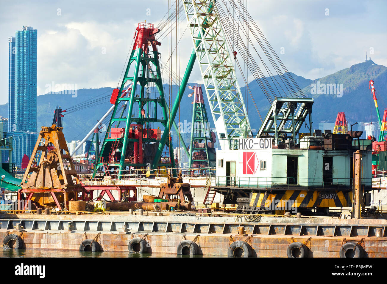 Floating Cranes And Derrick Barges In The Causeway Bay Typhoon Shelter ...