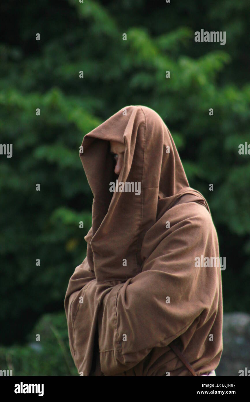 Medieval monk hi-res stock photography and images - Alamy