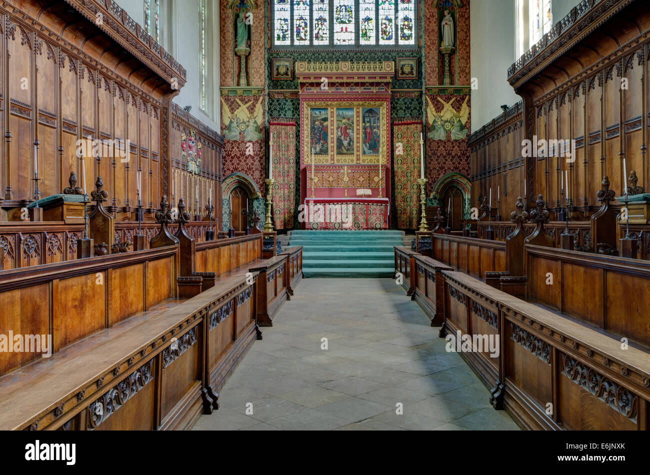 The interior of Queen's College chapel, Cambridge, UK Stock Photo - Alamy