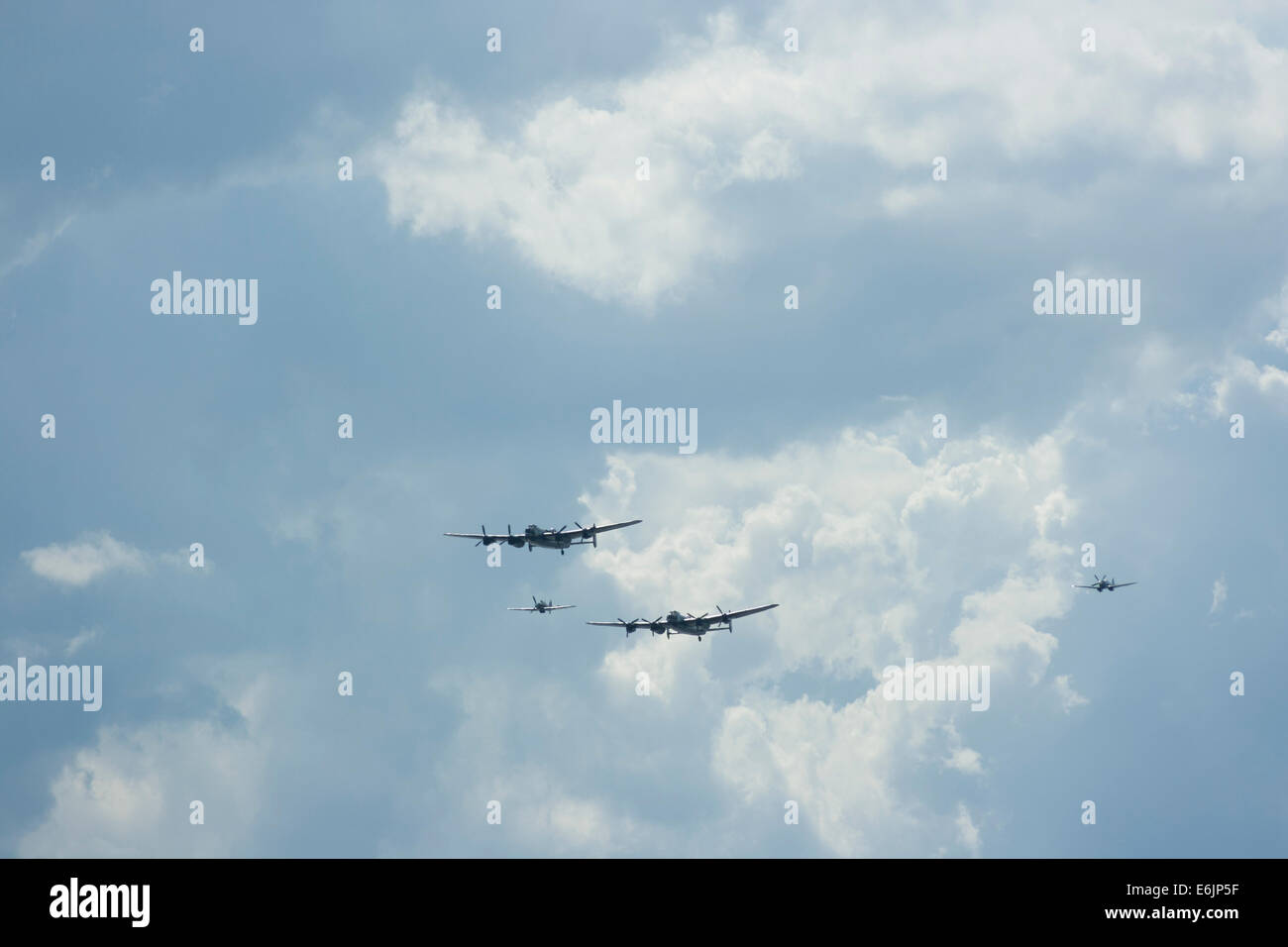 Avro lancaster 1930s hi-res stock photography and images - Alamy