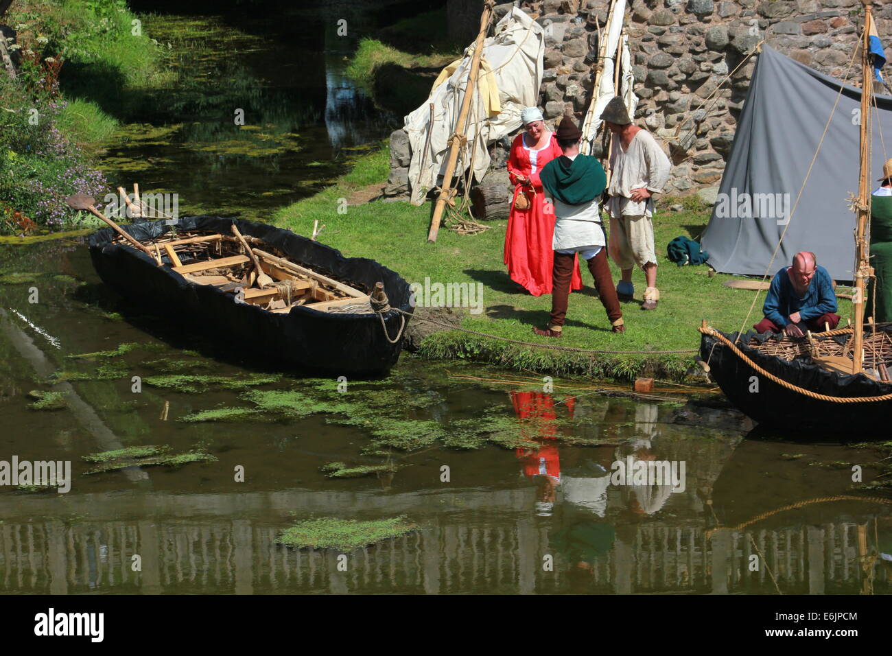 Medieval peasants hi-res stock photography and images - Alamy