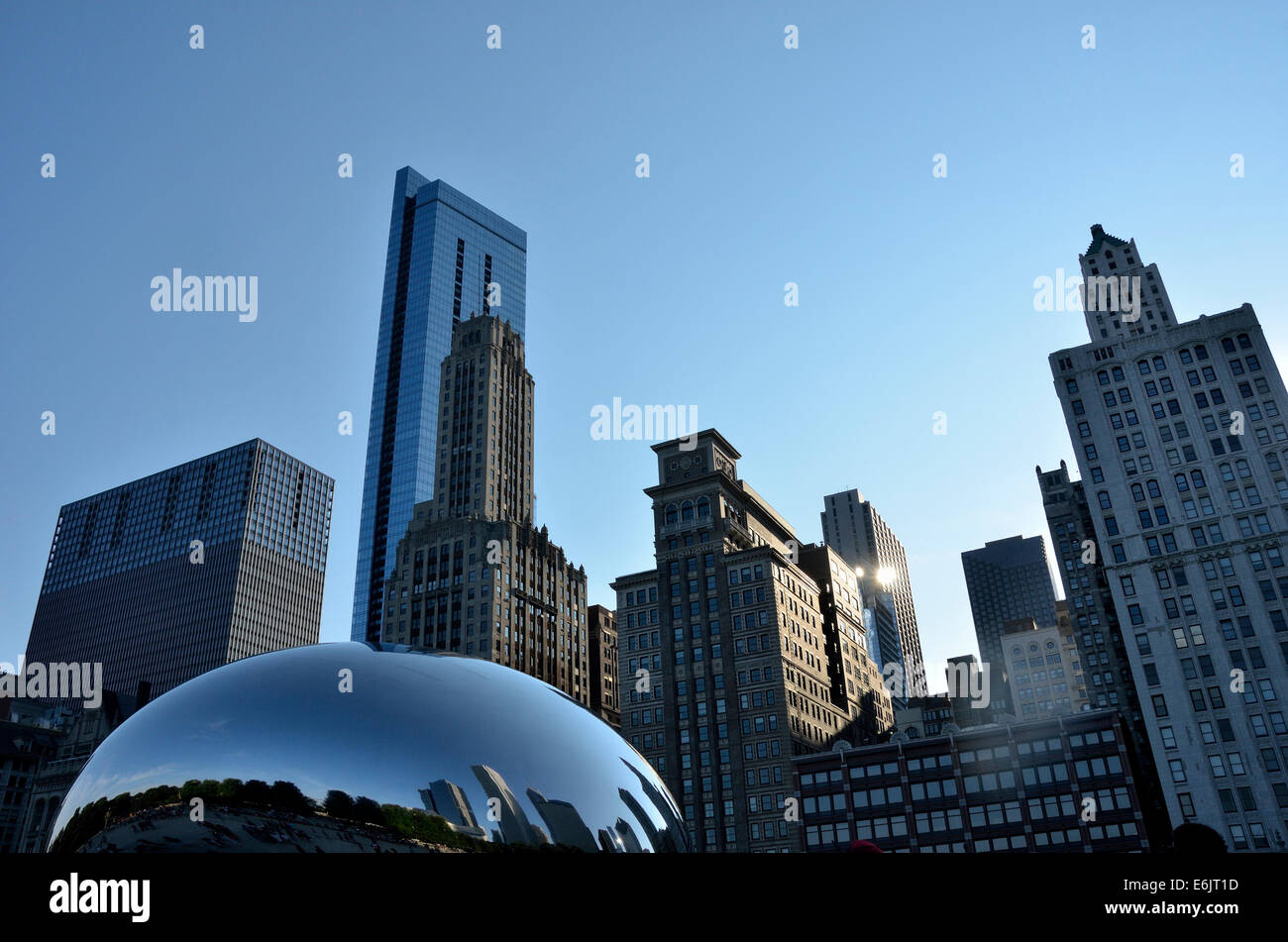 Chicago skyline dusk bean hi-res stock photography and images - Alamy