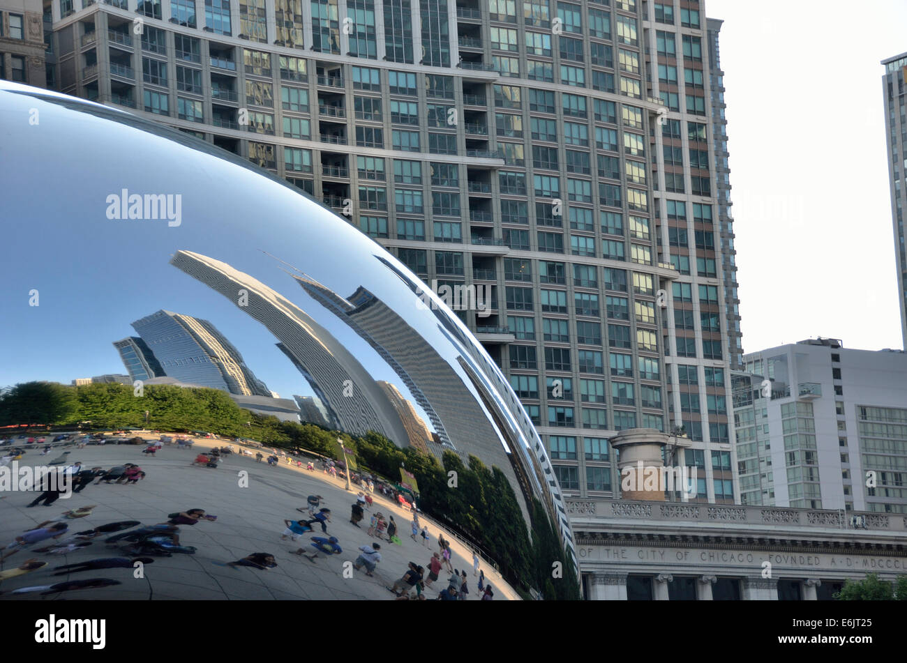 Chicago skyline dusk bean hi-res stock photography and images - Alamy