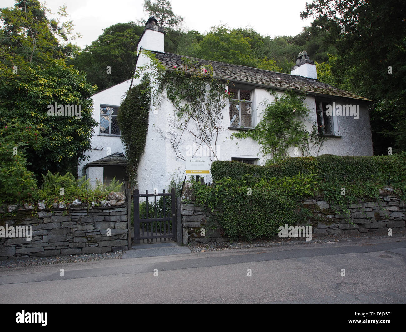 Dove Cottage, the historic home of the poet William Wordsworth, in ...