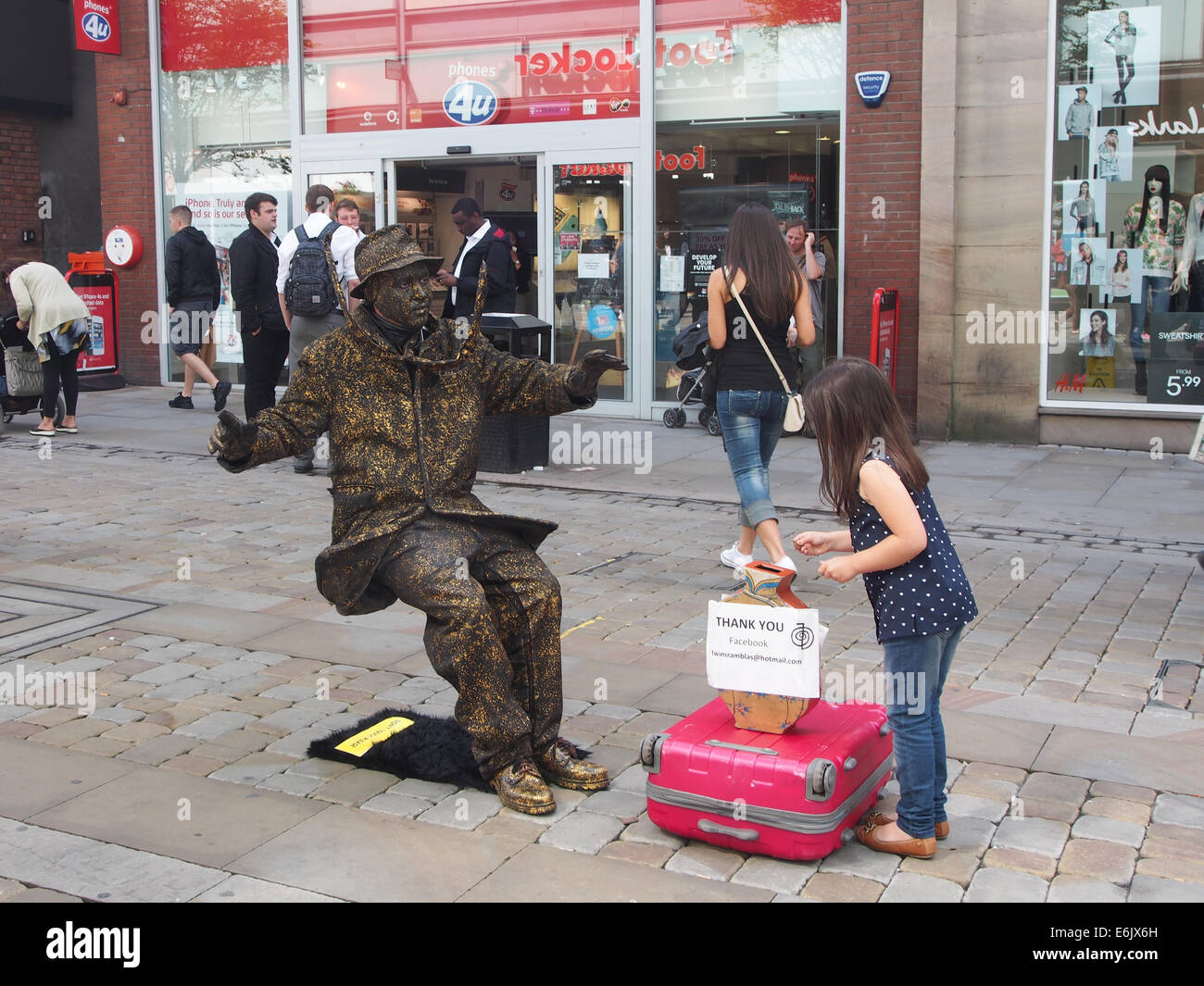 Money collection hat hi-res stock photography and images - Alamy