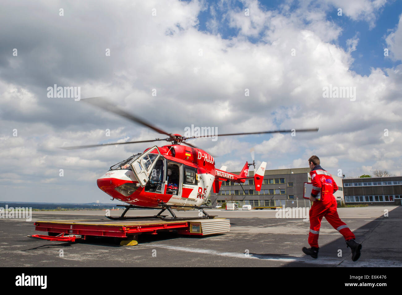 Rescue heliport hi-res stock photography and images - Alamy