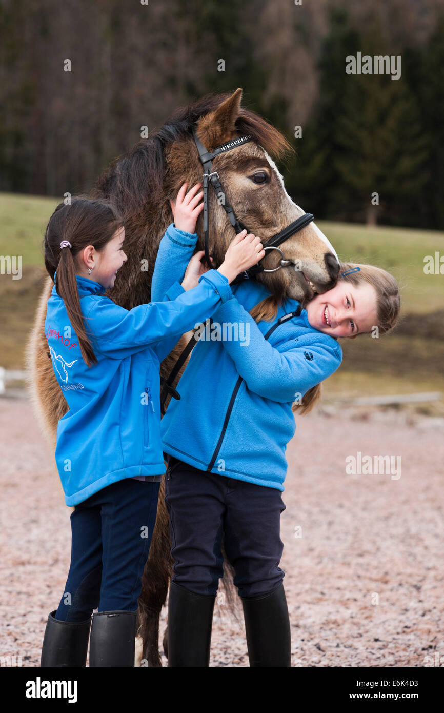 Pony girls hi-res stock photography and images - Alamy