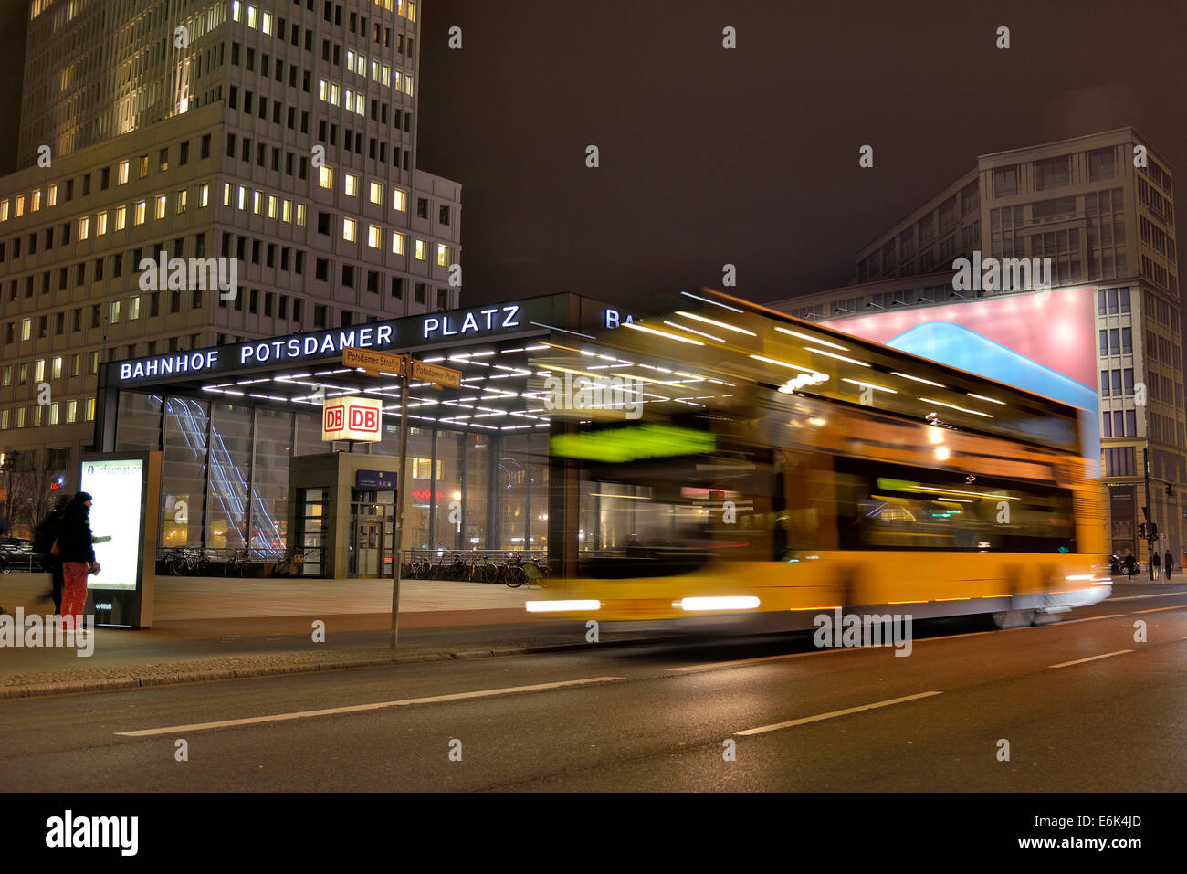 Berlin Night Bus Stop High Resolution Stock Photography and Images - Alamy