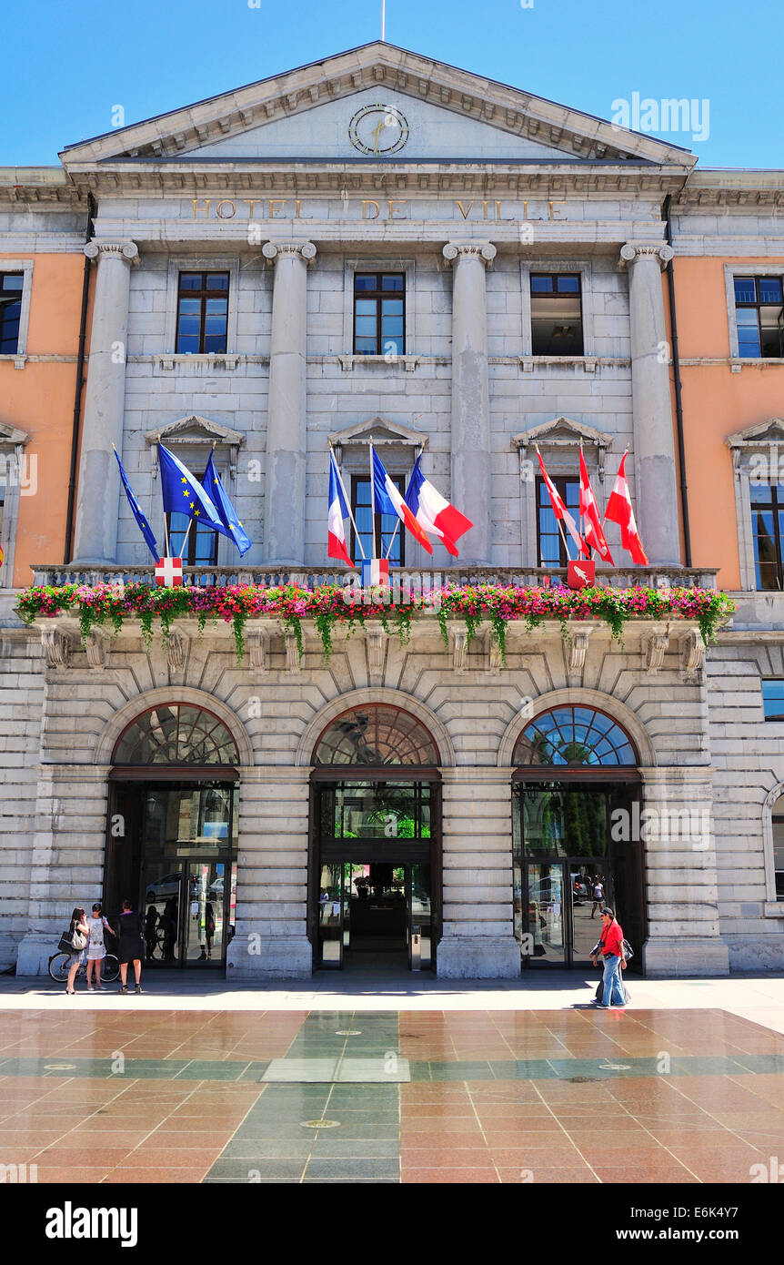 Flag of rhone alpes hi-res stock photography and images - Alamy