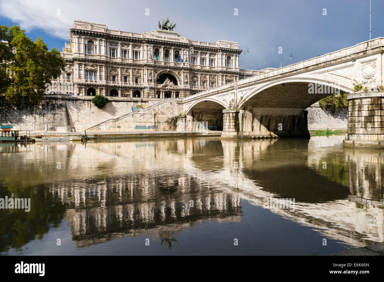 Ponte umberto i hi-res stock photography and images - Alamy
