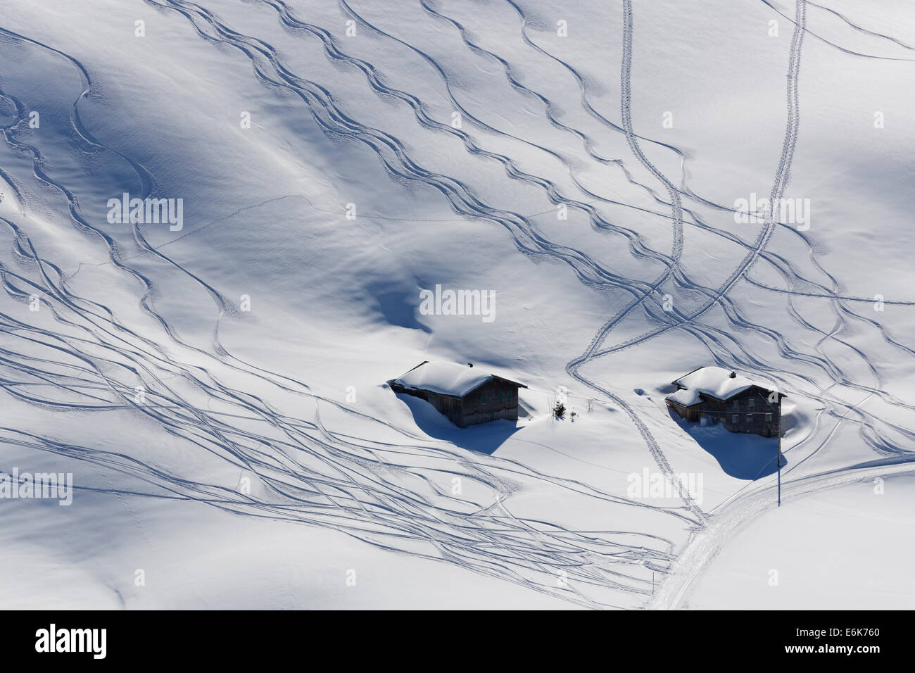 Ski tracks in deep snow, Unterdamülser Alpe, mountain pasture, Damüls ...