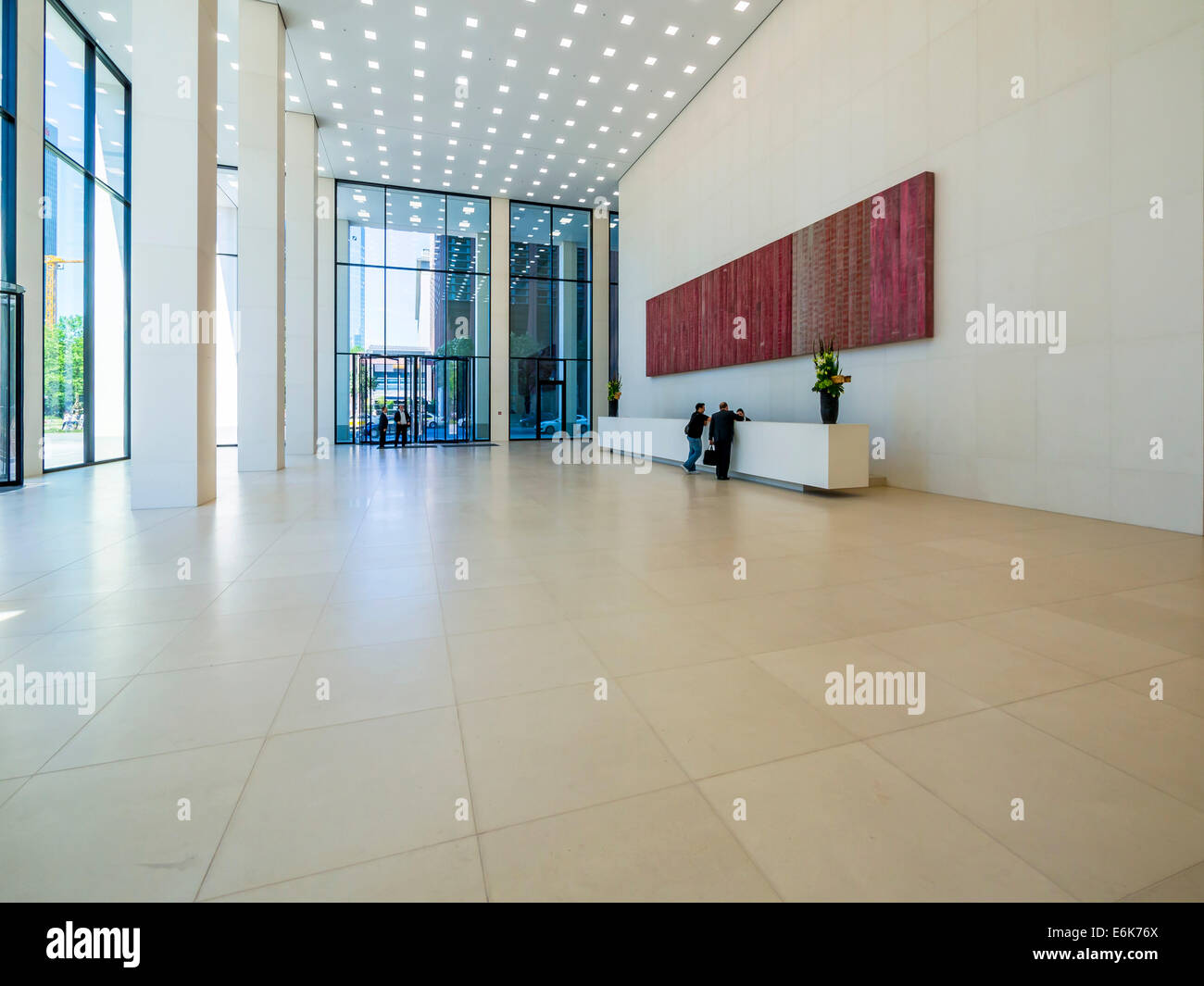 Interior lobby skyscraper hi-res stock photography and images - Alamy