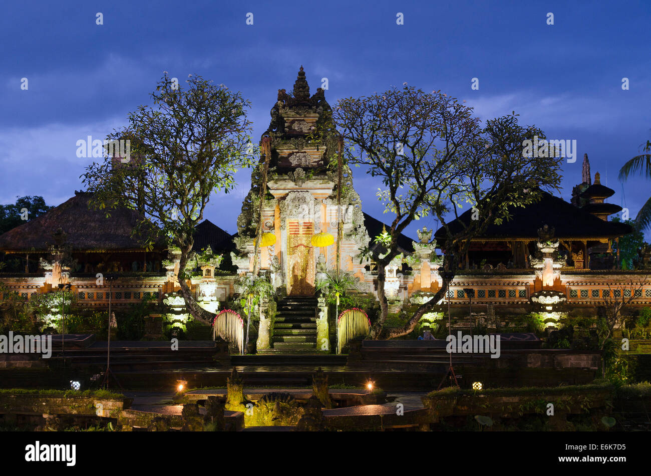 Puri Saraswati temple at night, Ubud, Bali, Indonesia Stock Photo - Alamy