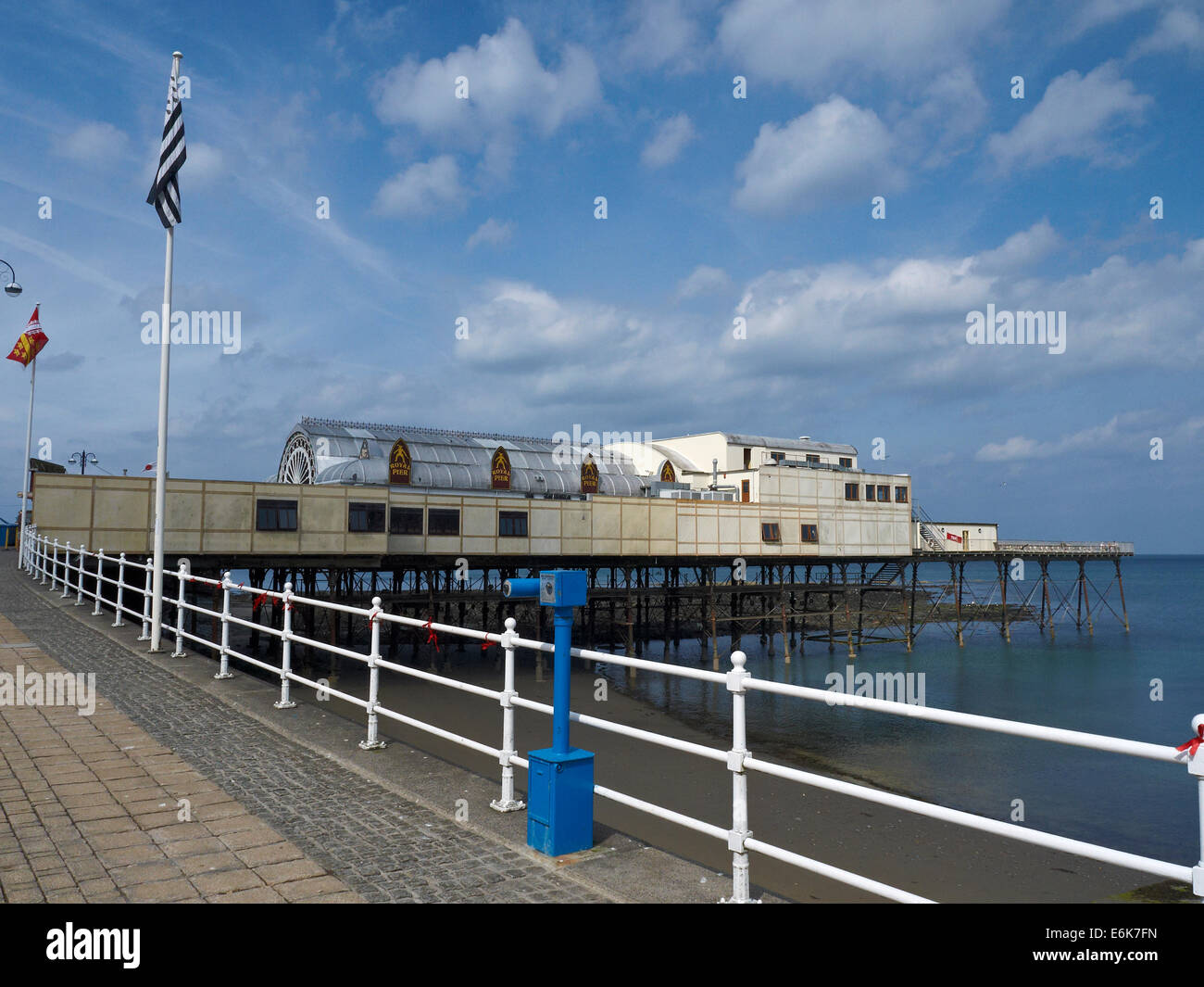 Aberystwyth royal pier wales hi-res stock photography and images - Alamy
