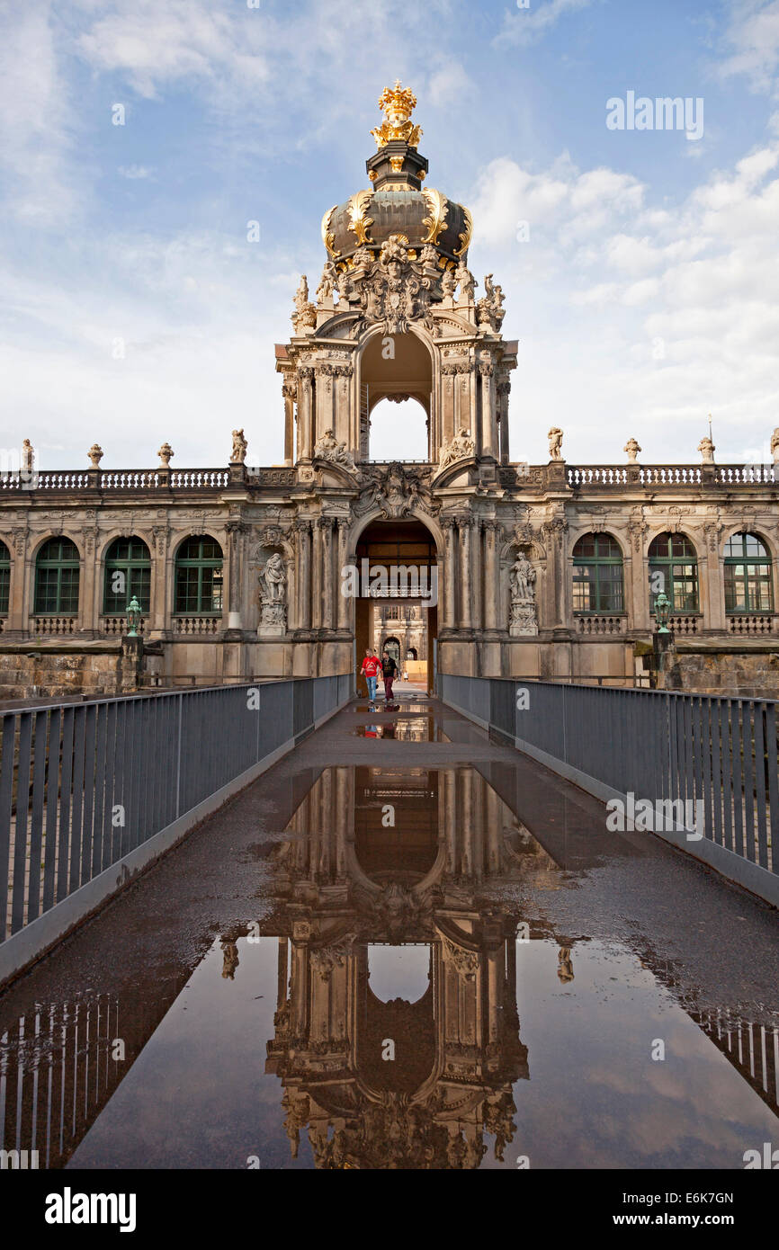 Crown gate hi-res stock photography and images - Alamy