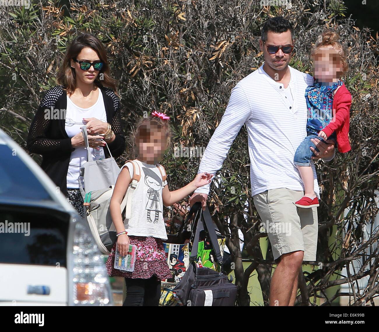 Jessica Alba and husband Cash Warren take daughters Honor and Haven ...
