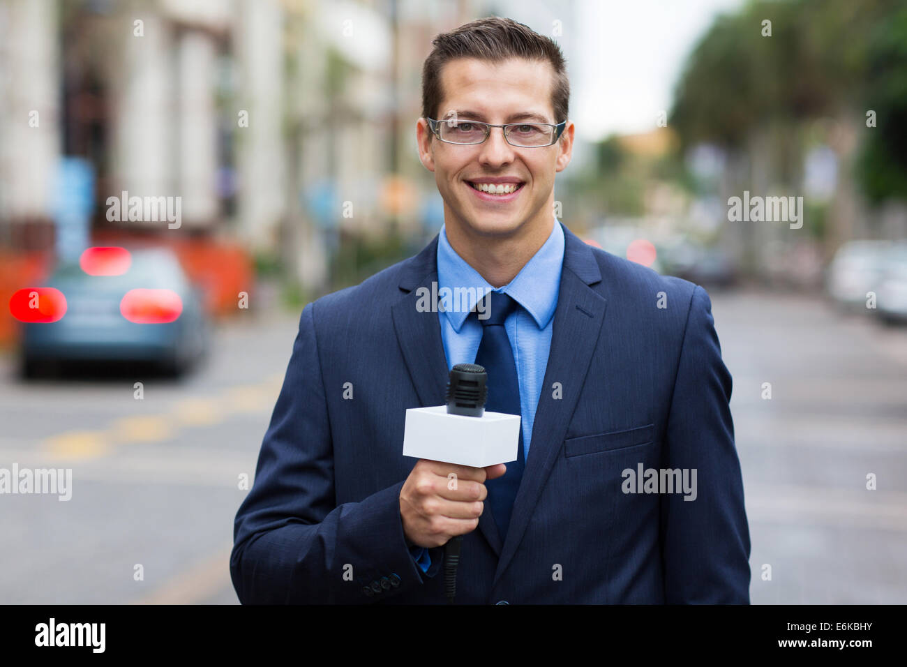 Portrait well dressed tv reporter hi-res stock photography and images ...