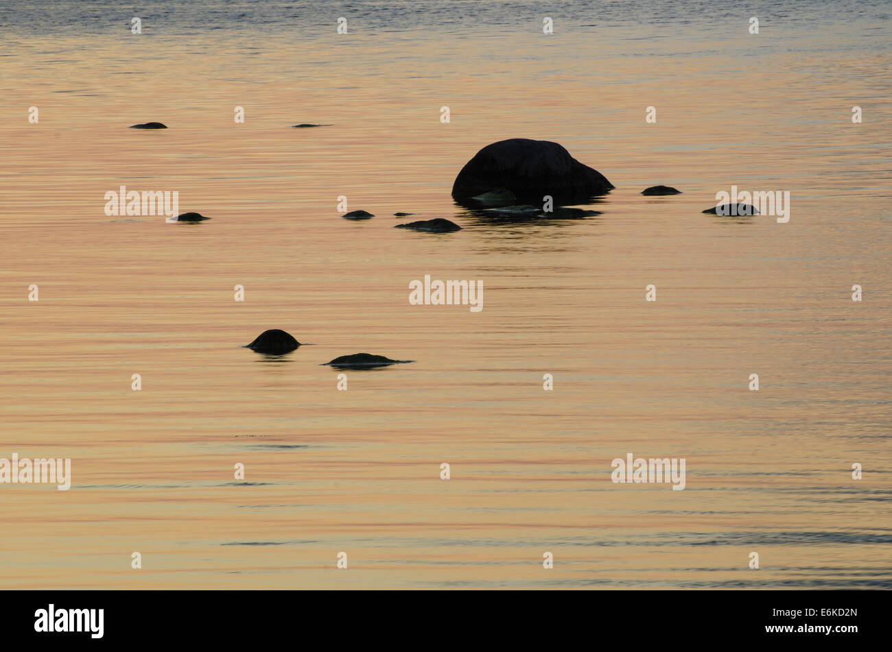 Dark rocks hi-res stock photography and images - Alamy