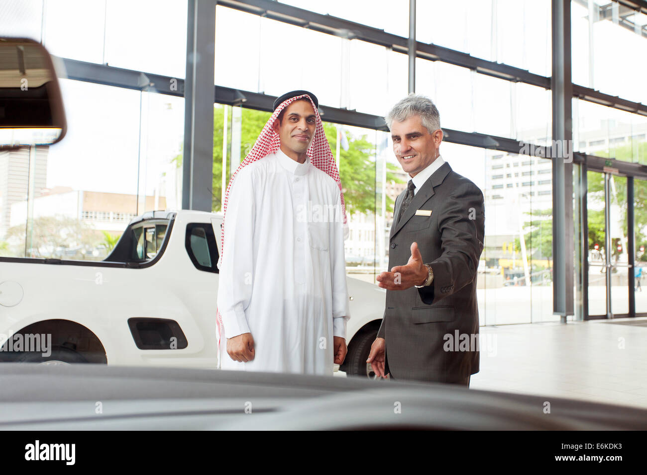 Male arabic hi-res stock photography and images - Alamy