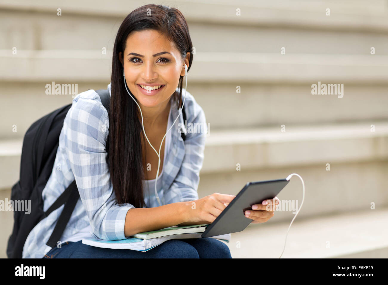 Beauty pretty smile computer hi-res stock photography and images - Alamy