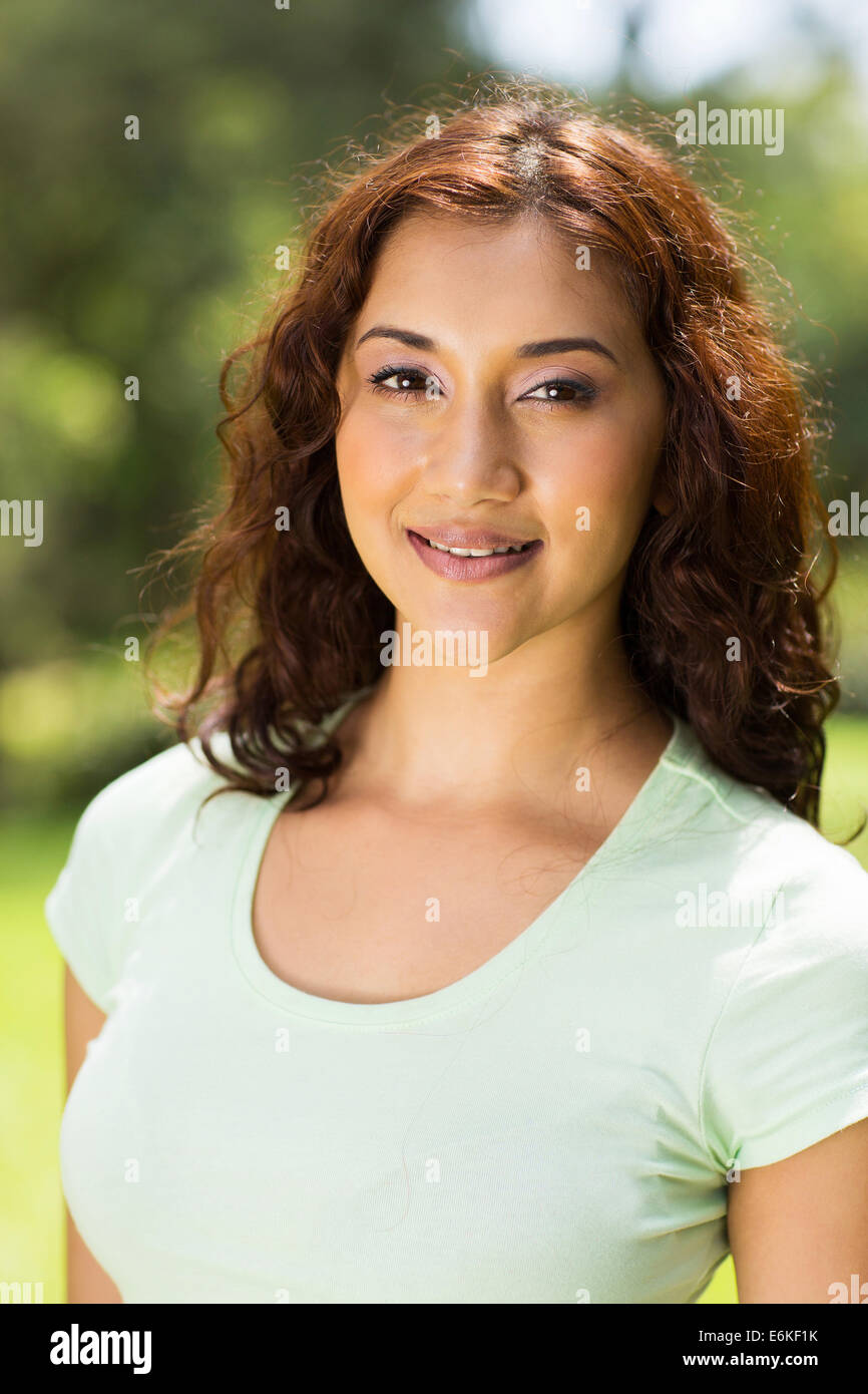 Indian woman portrait park hi-res stock photography and images - Alamy