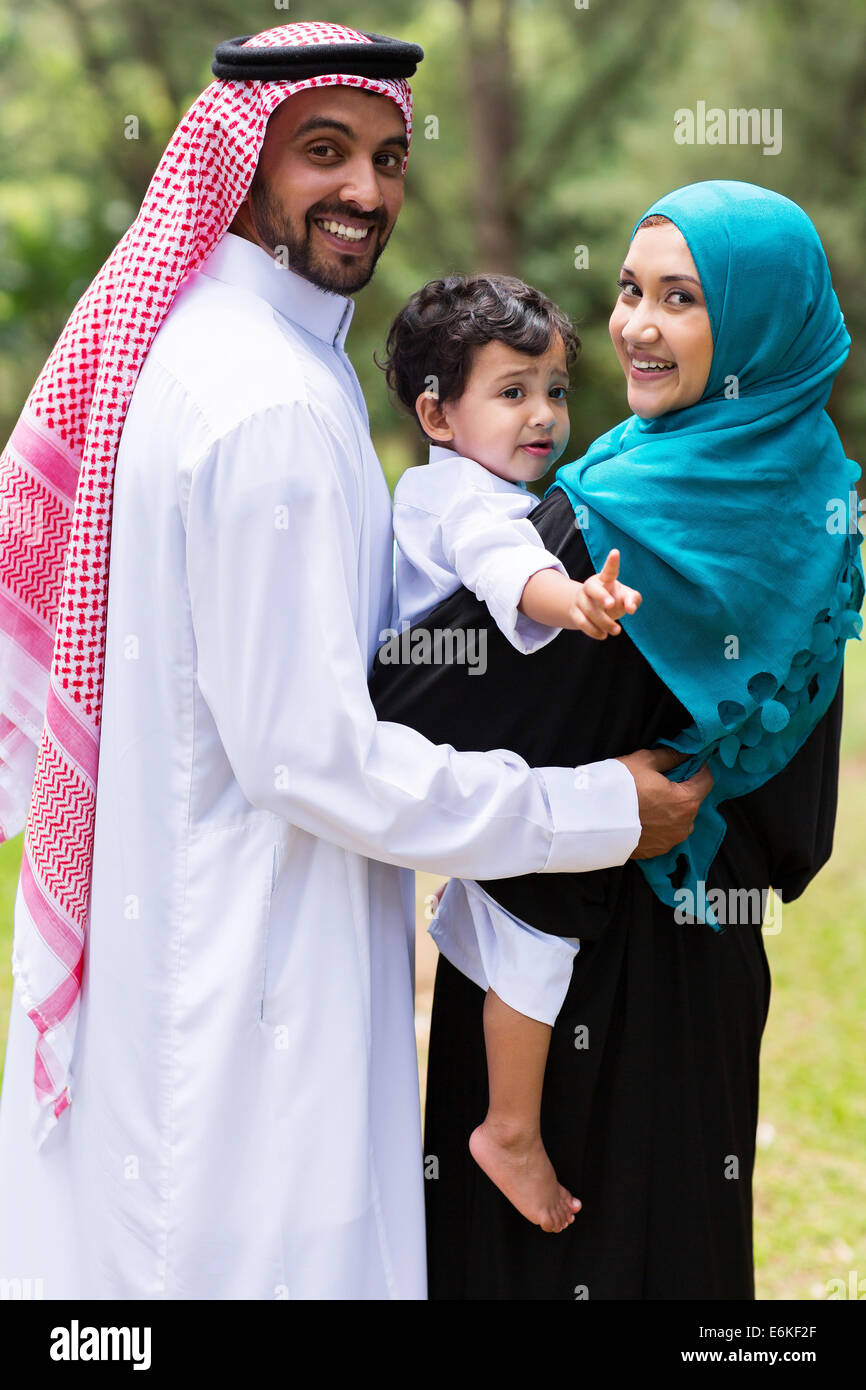 happy slam family looking back Stock Photo - Alamy