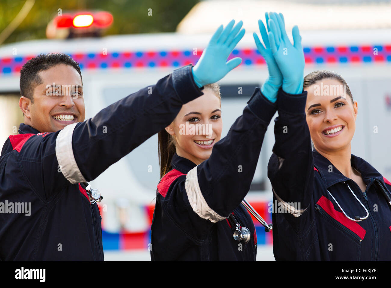 Paramedic and emt hi-res stock photography and images - Alamy