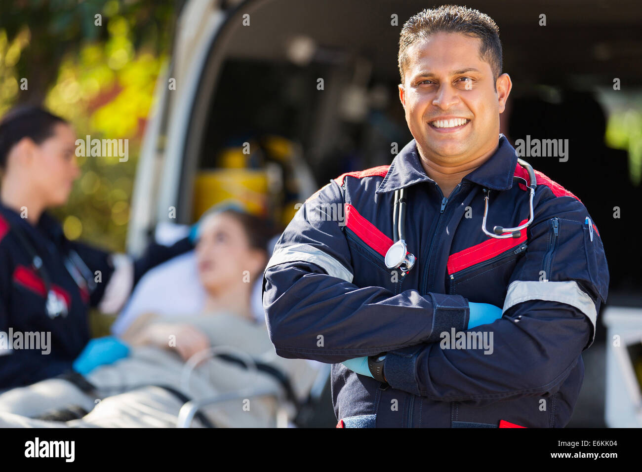 Emt workers hi-res stock photography and images - Alamy