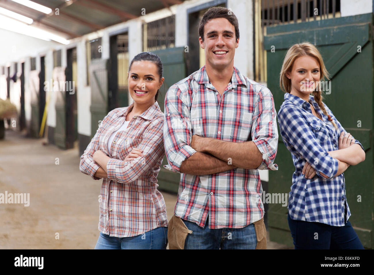 Stable workers hi-res stock photography and images - Alamy