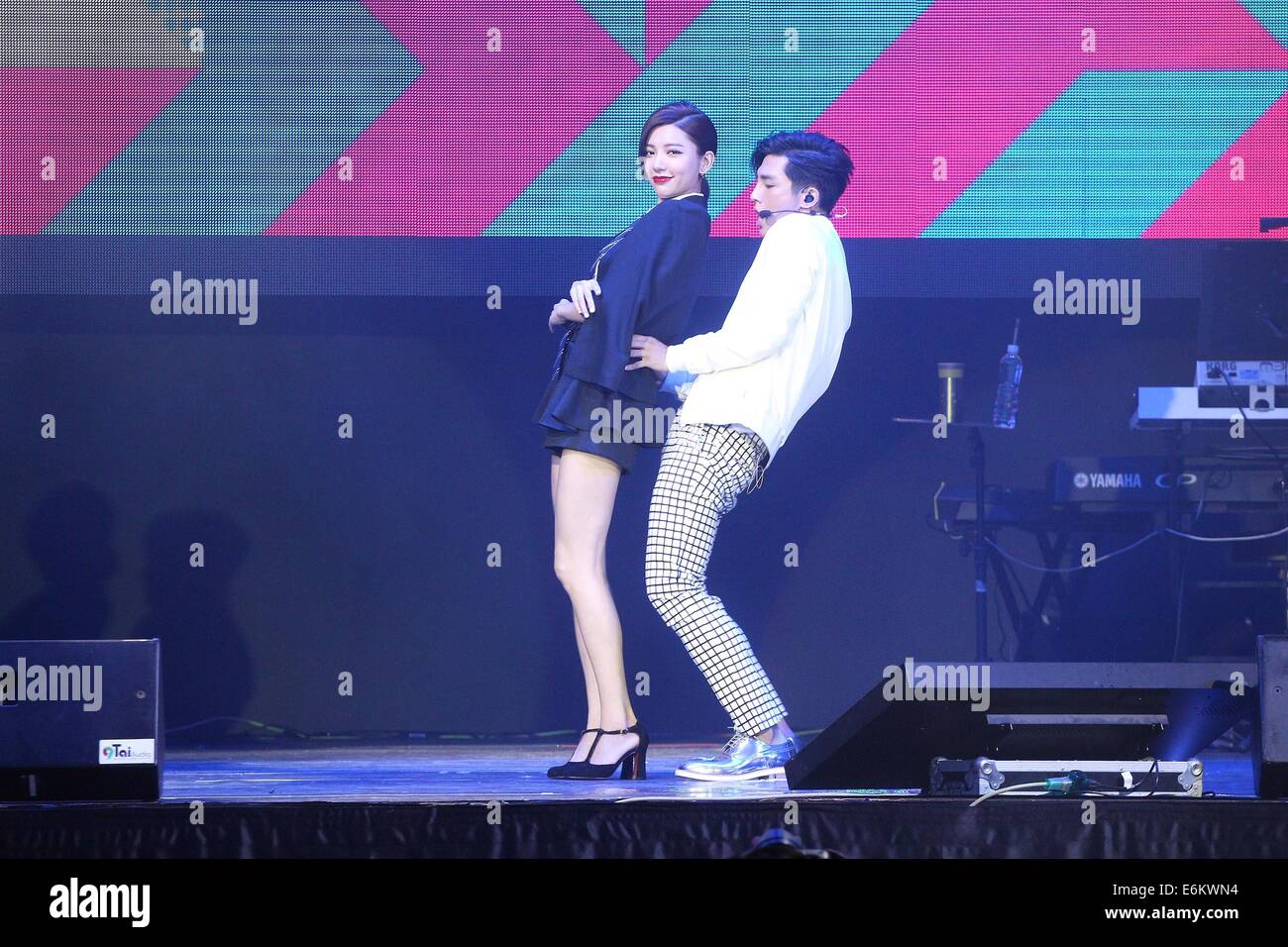 Puff Guo And Aaron Yan Photoshoot