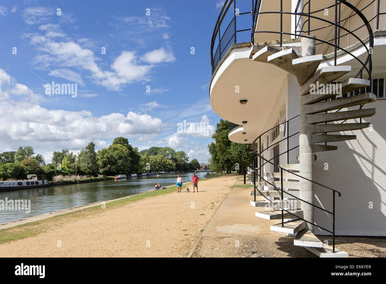 Rowing Club boathouse on the River Thames, Oxford, Oxfordshire, England ...