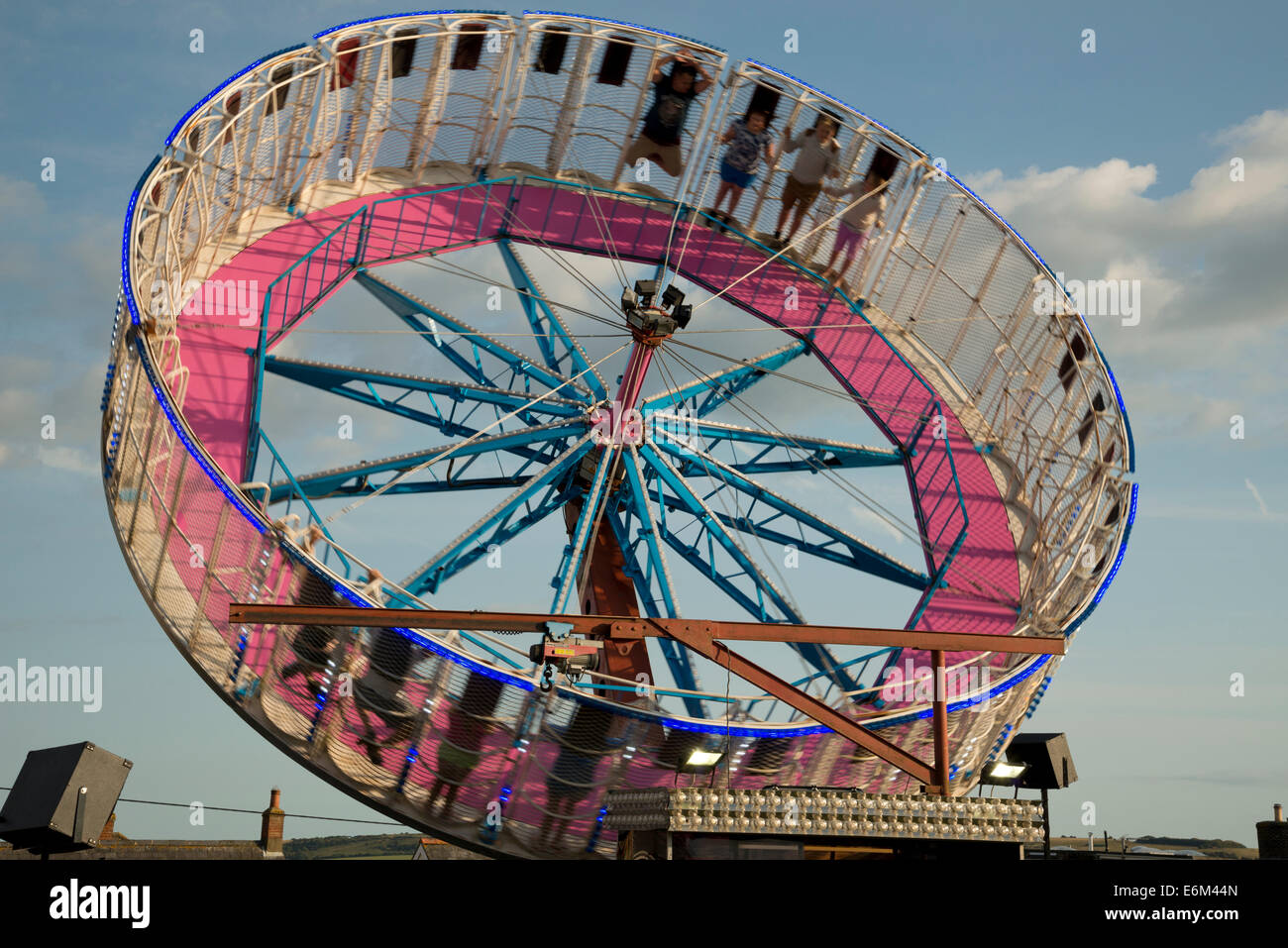 Funfairs fairground hi-res stock photography and images - Alamy