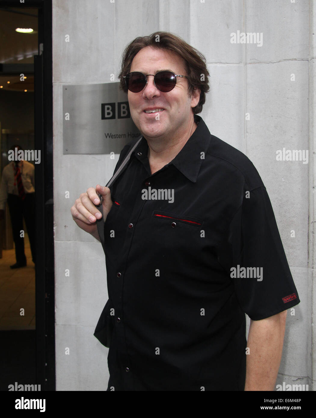 London, UK, 26th August 2014. Jonathan Ross arrives at the BBC Radio 2 ...