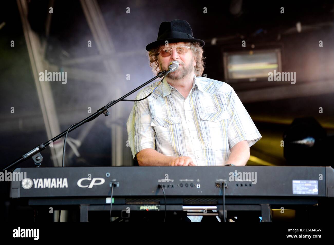 Chas and dave hi-res stock photography and images - Alamy