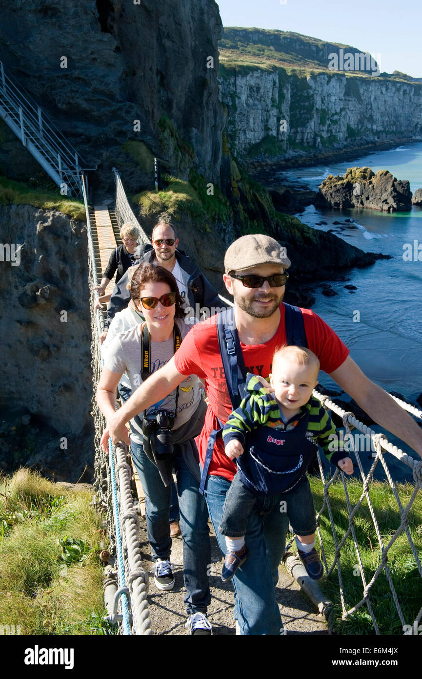 Rope bridge hi-res stock photography and images - Alamy
