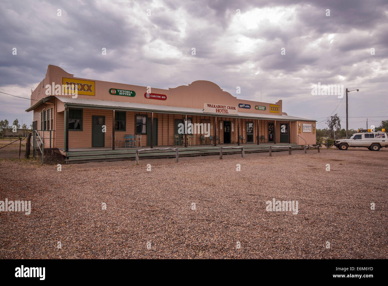 WALKABOUT CREEK HOTEL, McKINLAY, NORTH WEST QUEENSLAND, QUEENSLAND ...