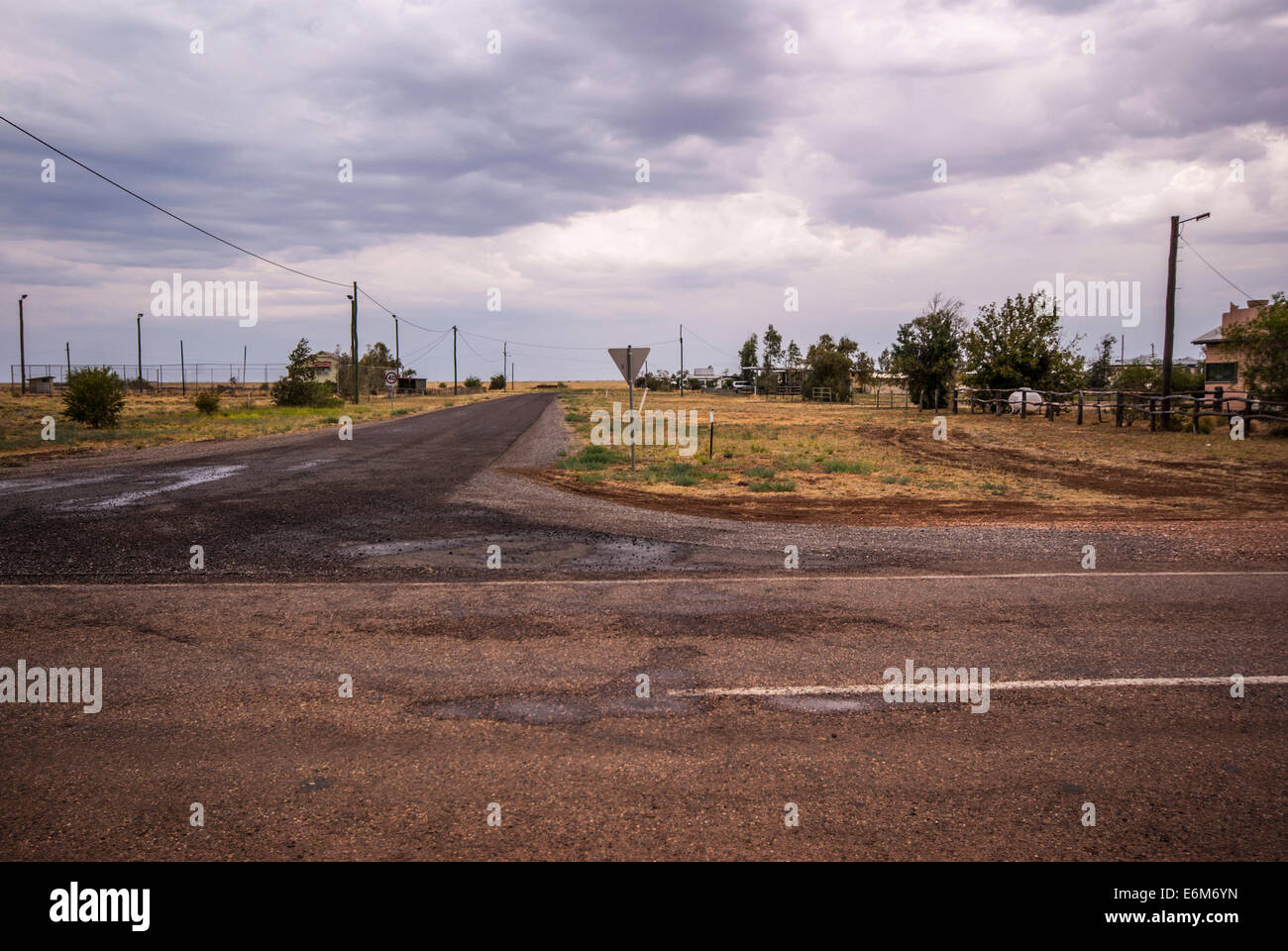 BY WALKABOUT CREEK HOTEL, McKINLAY, NORTH WEST QUEENSLAND, QUEENSLAND ...