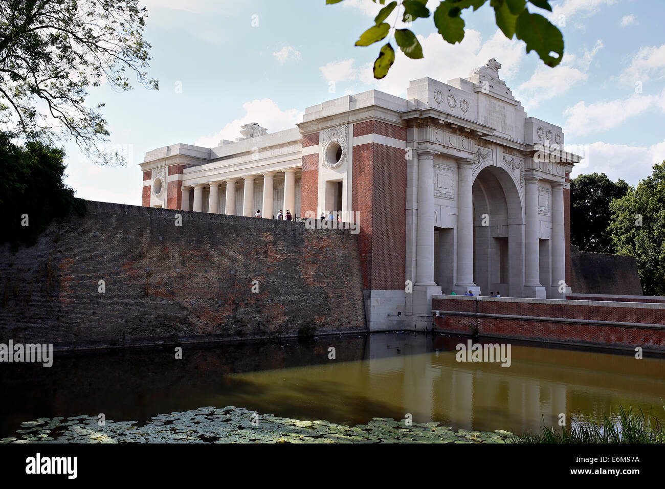 Menin gate hi-res stock photography and images - Alamy