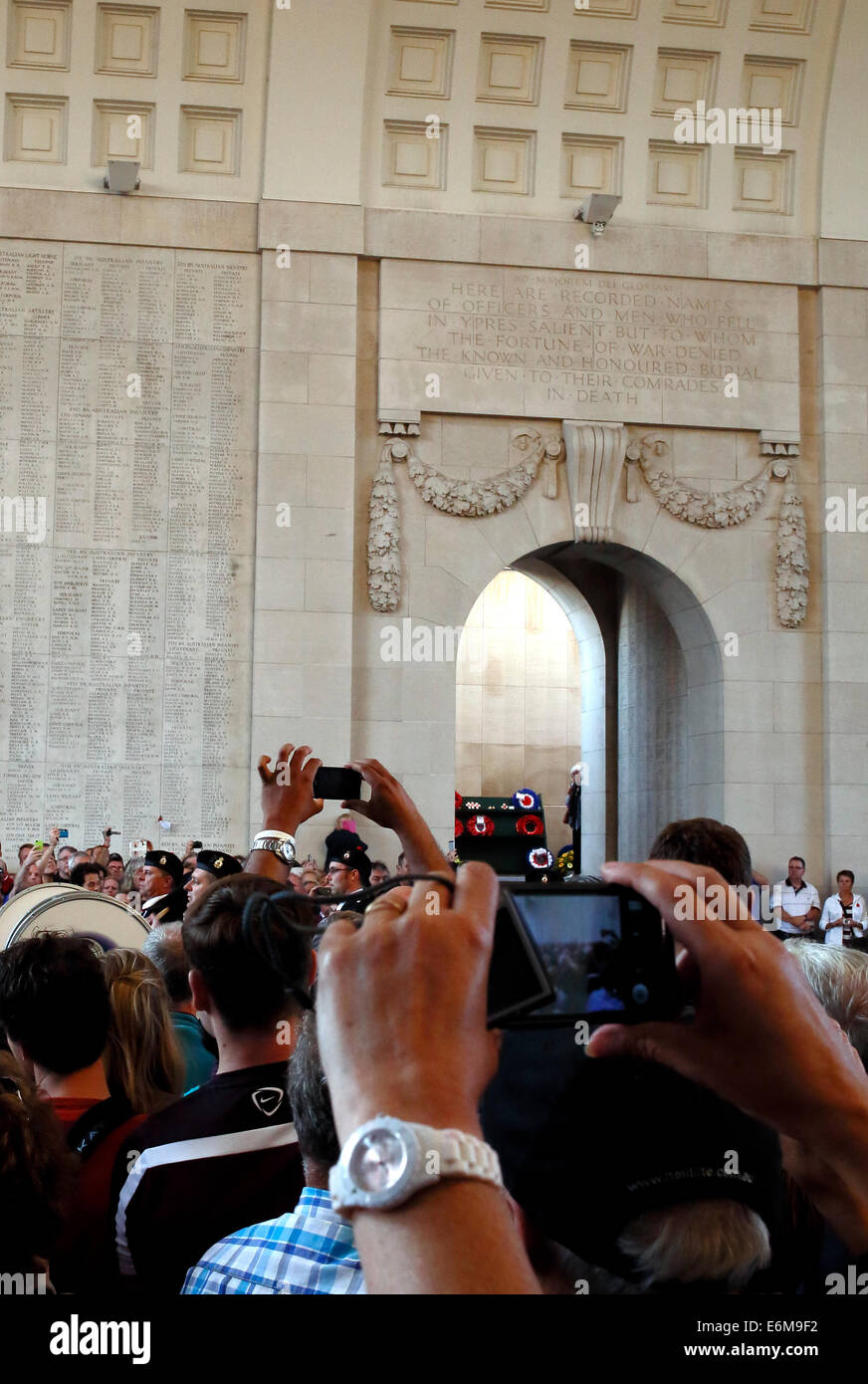 Last post menin gate hi-res stock photography and images - Alamy