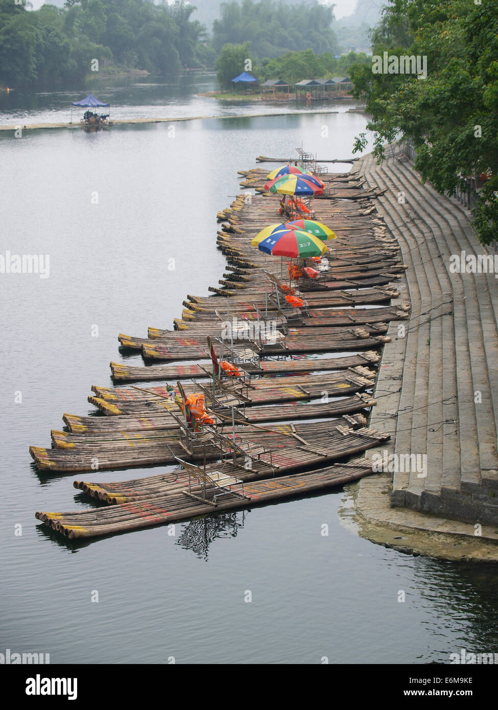 Rafts with tourists hi-res stock photography and images - Alamy