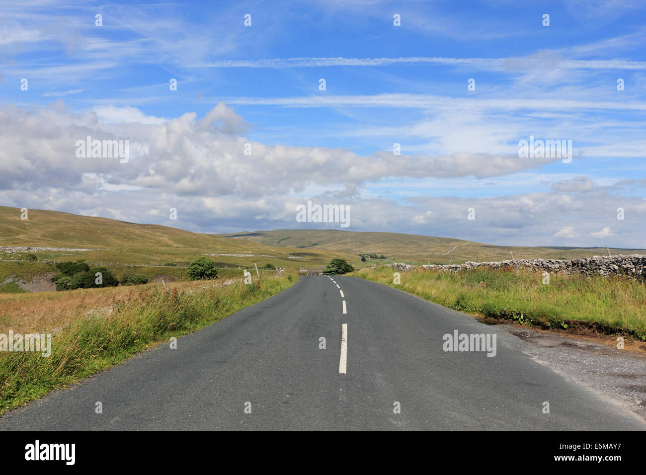 Open road drive hi-res stock photography and images - Alamy