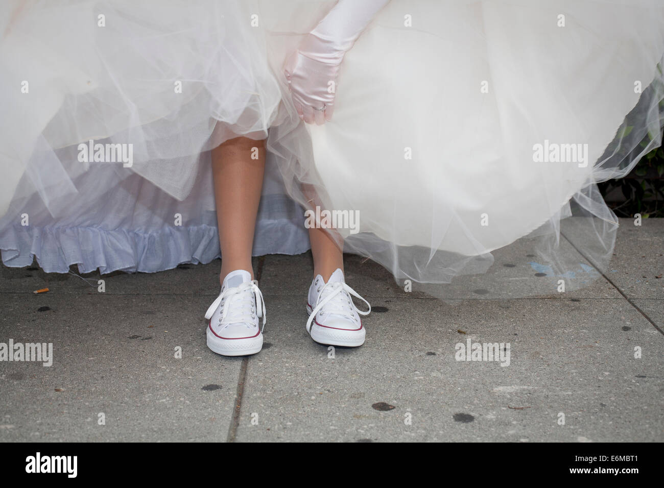 Low section of young bride Stock Photo - Alamy