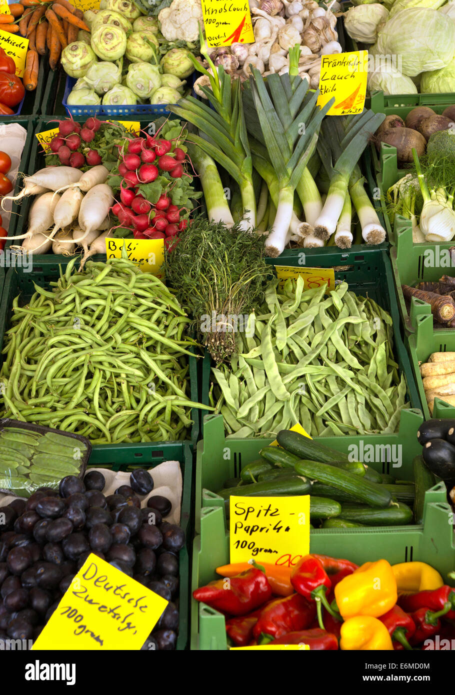 Market stall with fresh fruits hi-res stock photography and images - Alamy