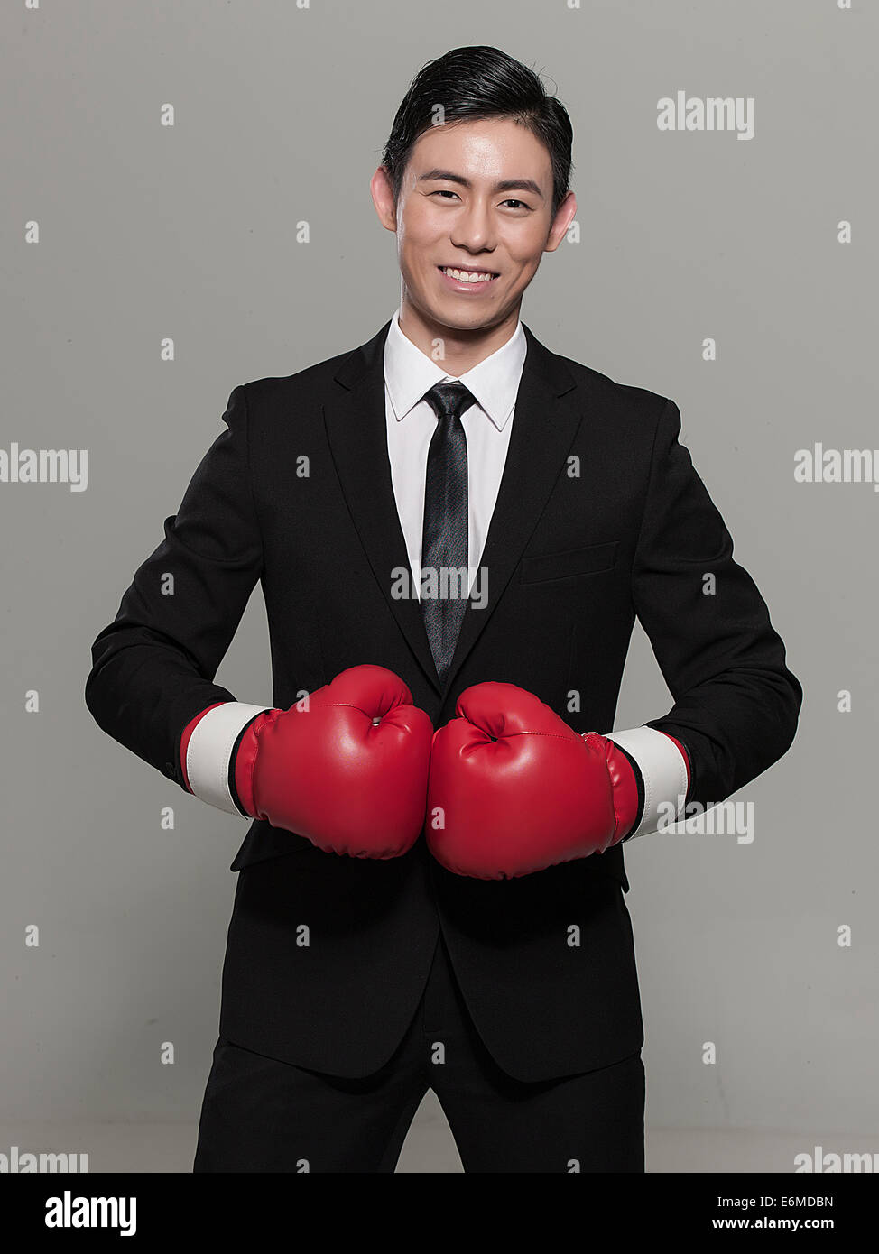 Asian man fighting in boxing hi-res stock photography and images - Alamy