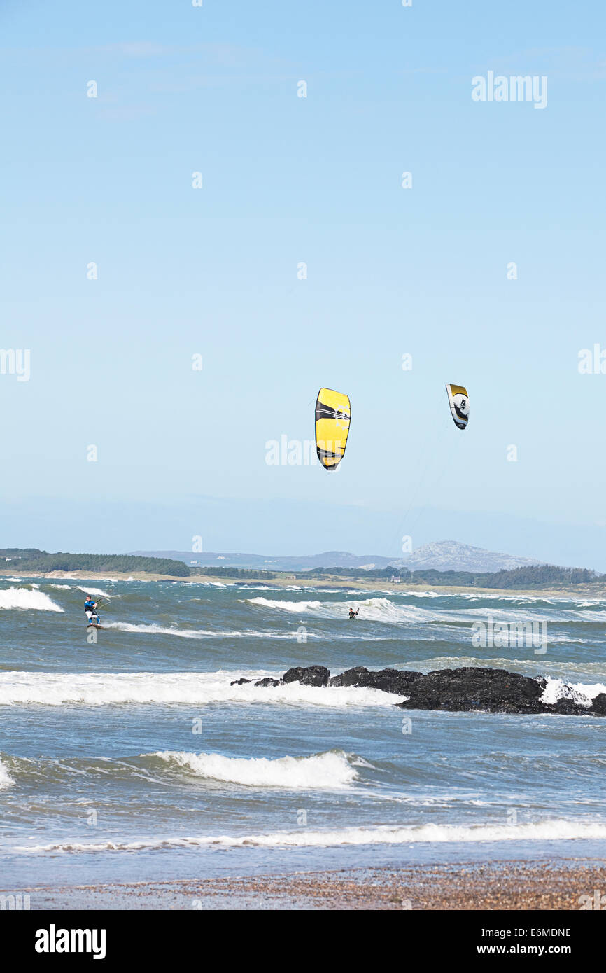 Kite surfing, Boating Beach, Cymyran beach, Rhosneigr, Anglesey, North ...