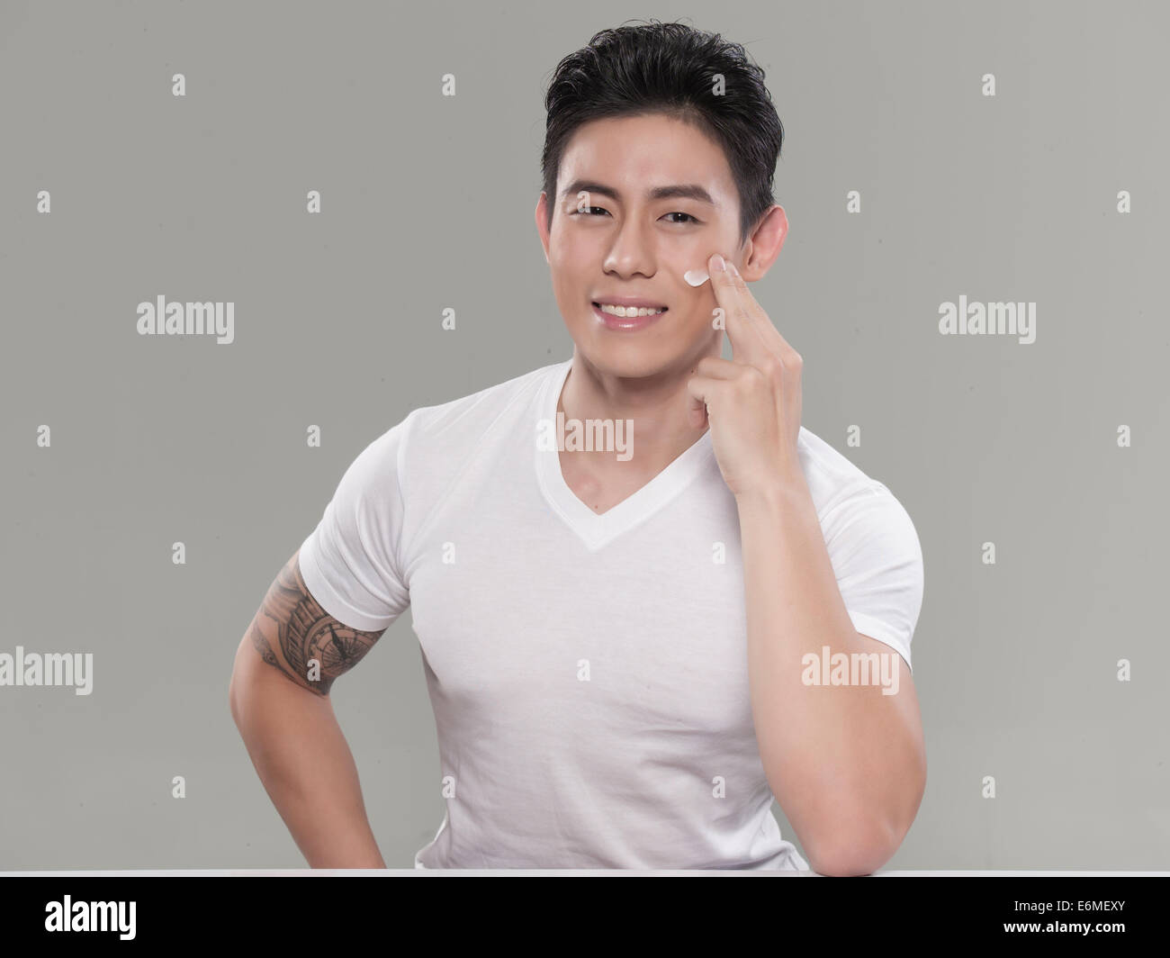 Shy young japanese man hi-res stock photography and images - Alamy