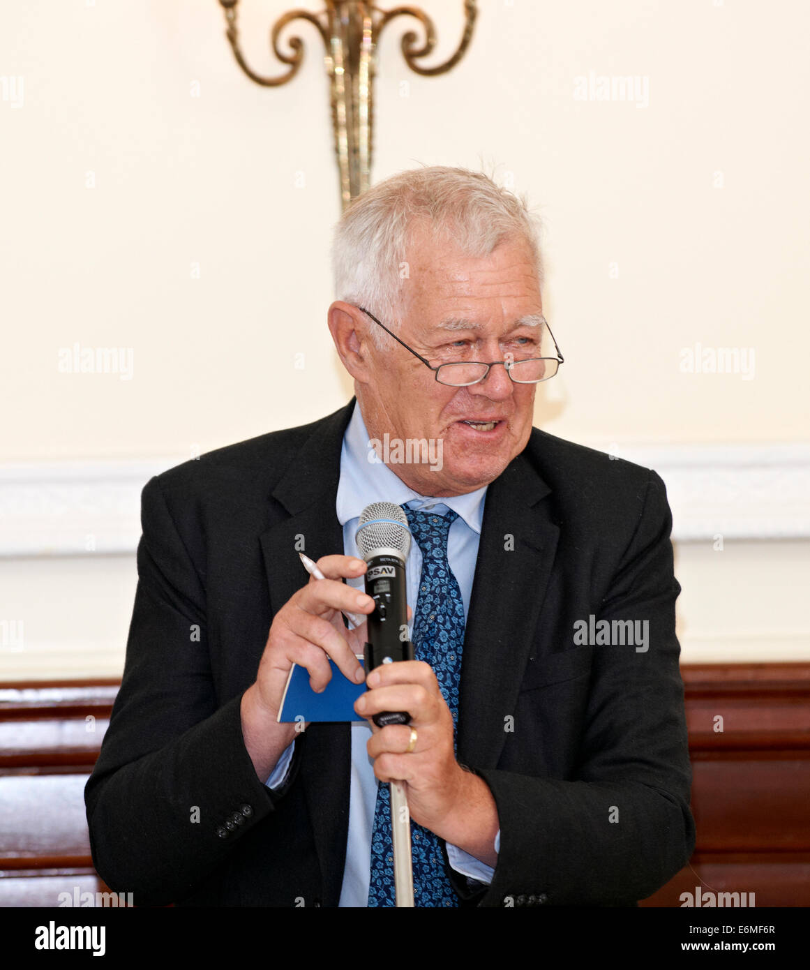 Richard ingram hi-res stock photography and images - Alamy