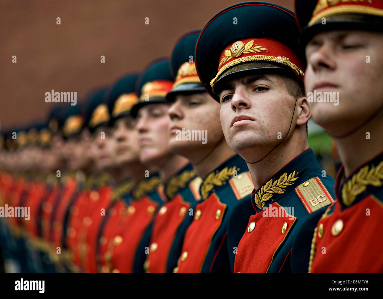 Russian honor guard hi-res stock photography and images - Alamy