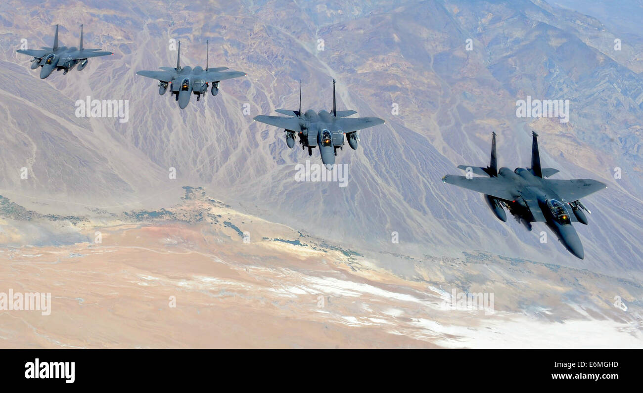 US Air Force F-15E Strike Eagle fighters fly in formation during Green ...