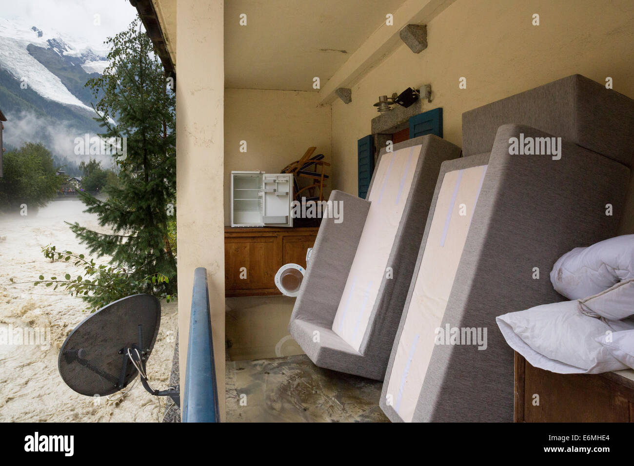 Rise following heavy rain hi-res stock photography and images - Alamy